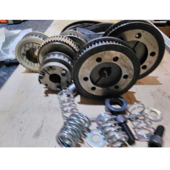 Assortment of Cogged Belt Drive Pulleys & Belts (6) – Coast Machinery Group