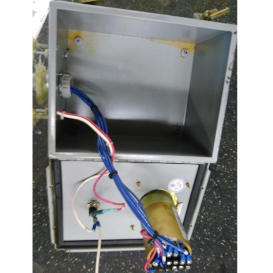 Hoffman percent Load Meter in box c/w hinge – Coast Machinery Group